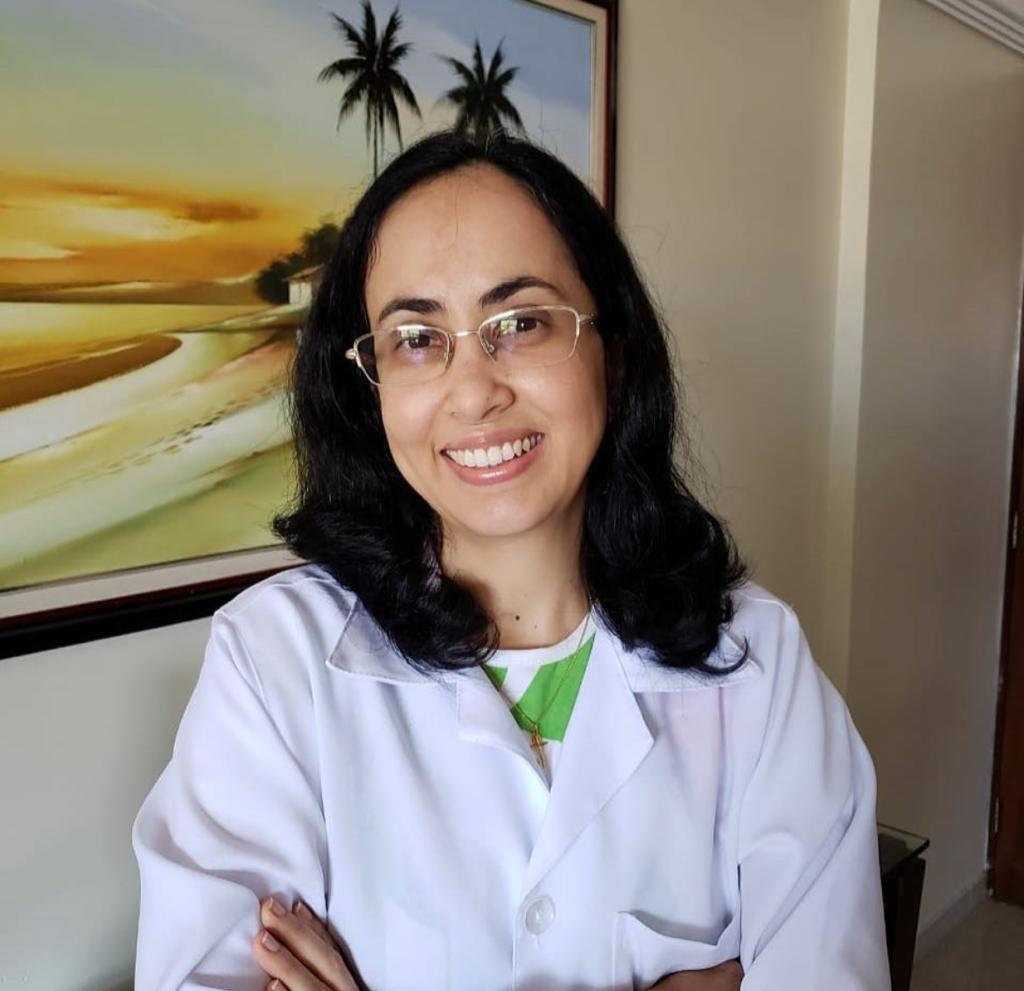 Dra. Danielle Albino